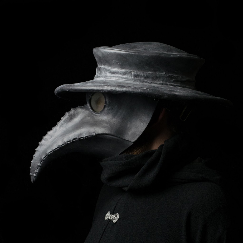 Lazarou Black Plague Doctor mask with hat - Ministry of Masks